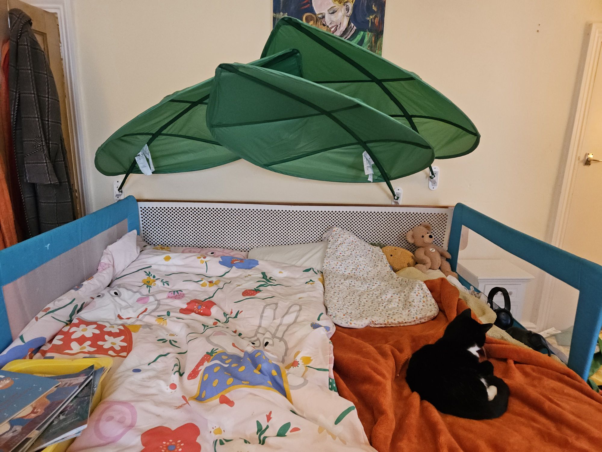 Ikea LÖVA co-speepling leaf canopy hack for bed sharing with kids ...